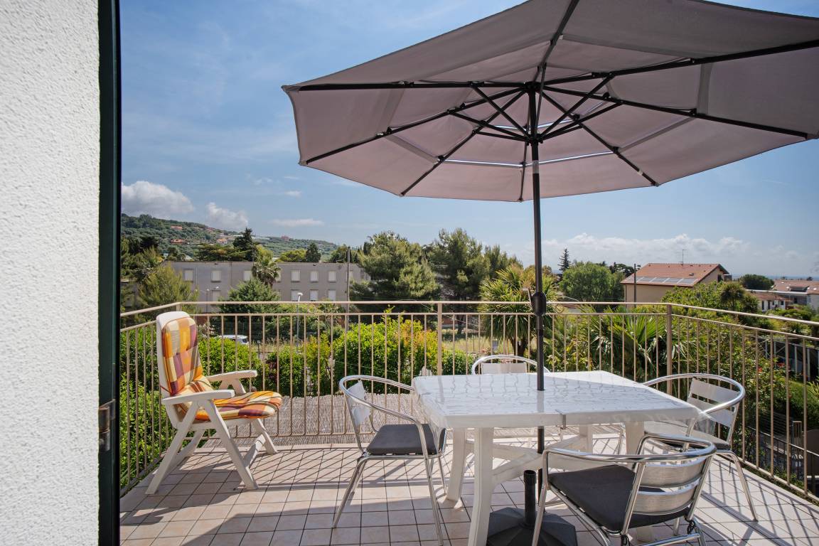 70 M² Apartment ∙ 2 Bedrooms ∙ 4 Guests - San Bartolomeo al Mare