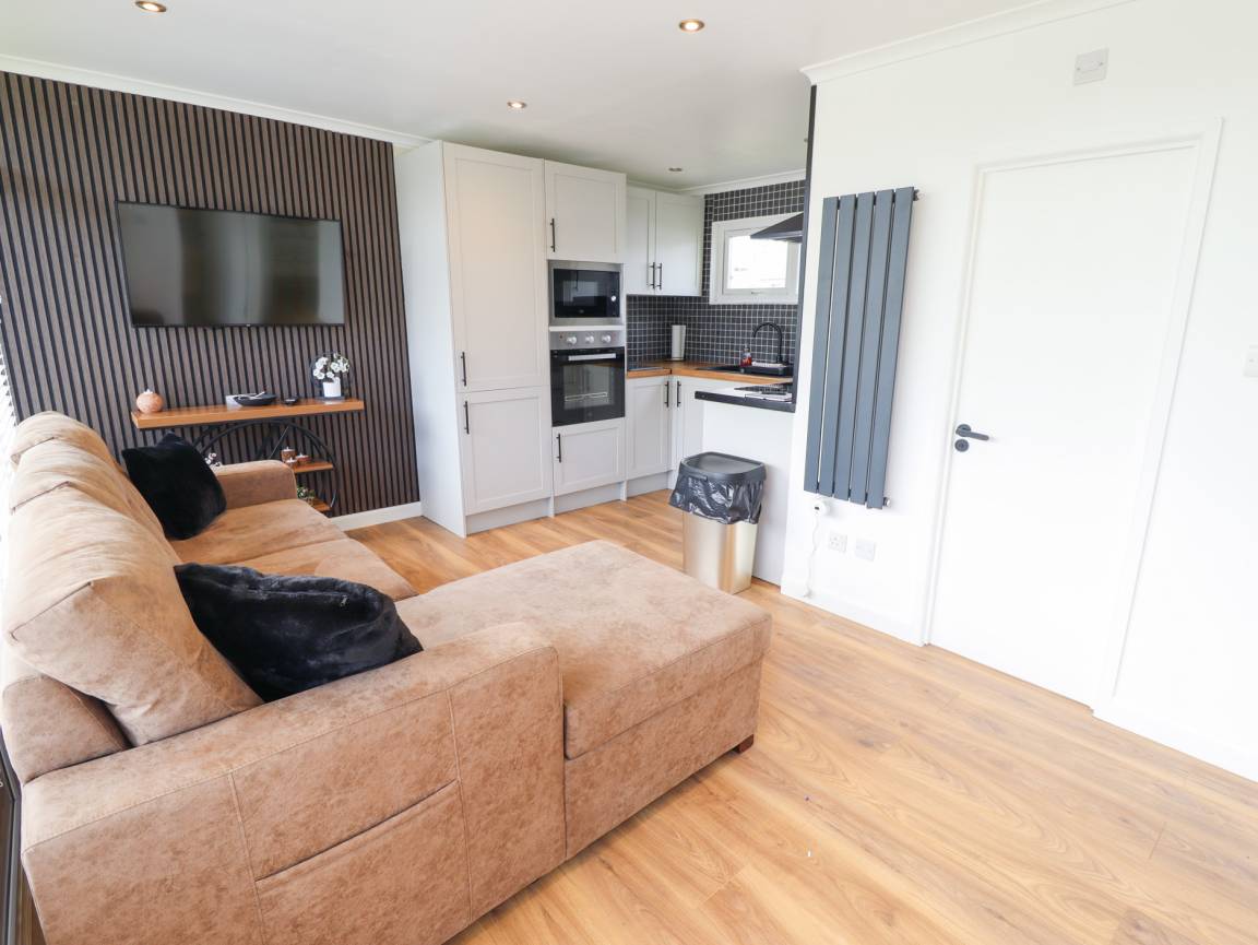Cottage ∙ 2 Bedrooms ∙ 4 Guests - Chapel Saint Leonards