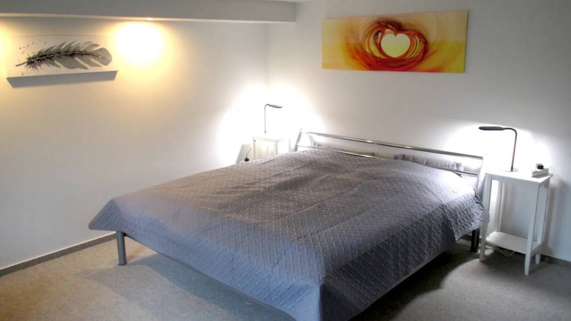 60 M² Ferienwohnung ∙ 1 Schlafzimmer ∙ 2 Gäste - Bad Nenndorf
