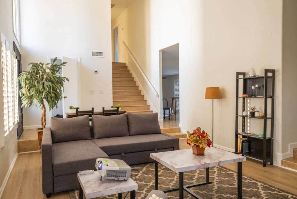 225 M² House ∙ 4 Bedrooms ∙ 8 Guests - Huntington Beach, CA