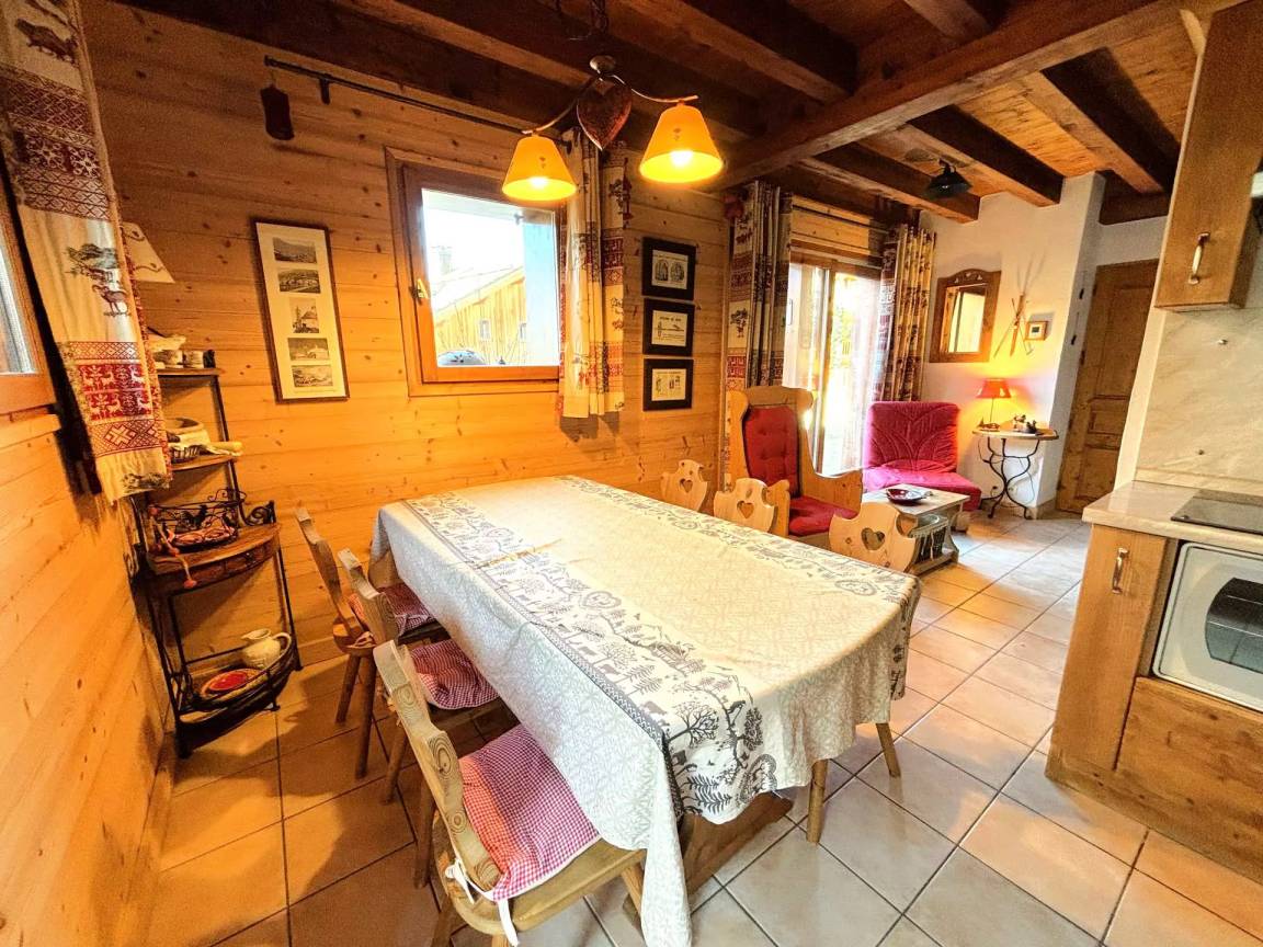 65 M² Chalet ∙ 3 Chambres ∙ 6 Personnes - Les Menuires