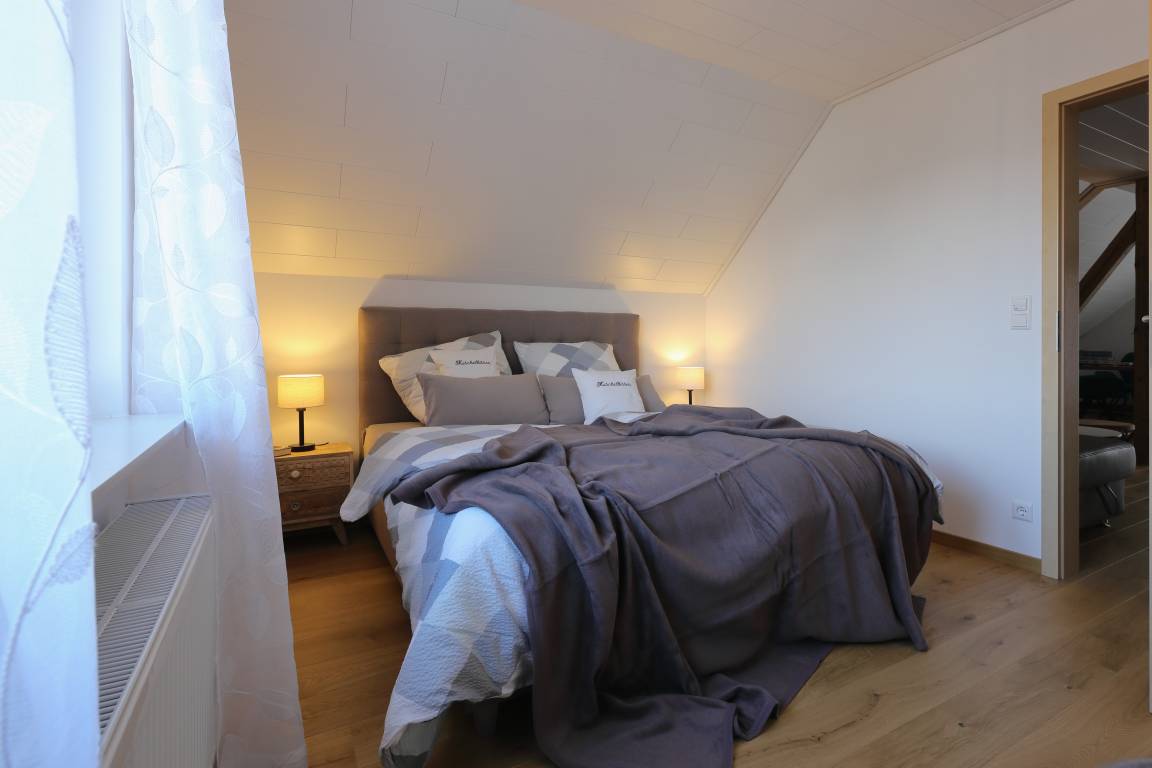 220 M² House ∙ 4 Bedrooms ∙ 12 Guests - Kastellaun