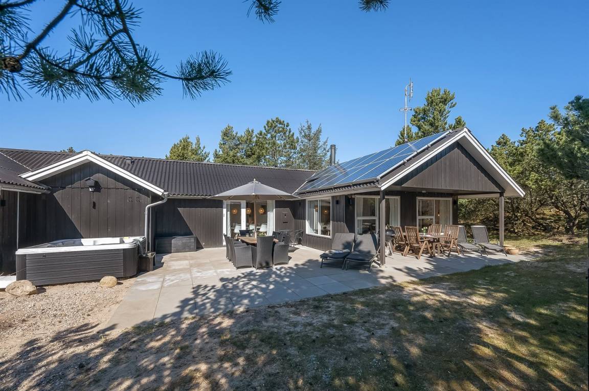 192 M² Maison De Vacances ∙ 4 Chambres ∙ 8 Personnes - Blåvand