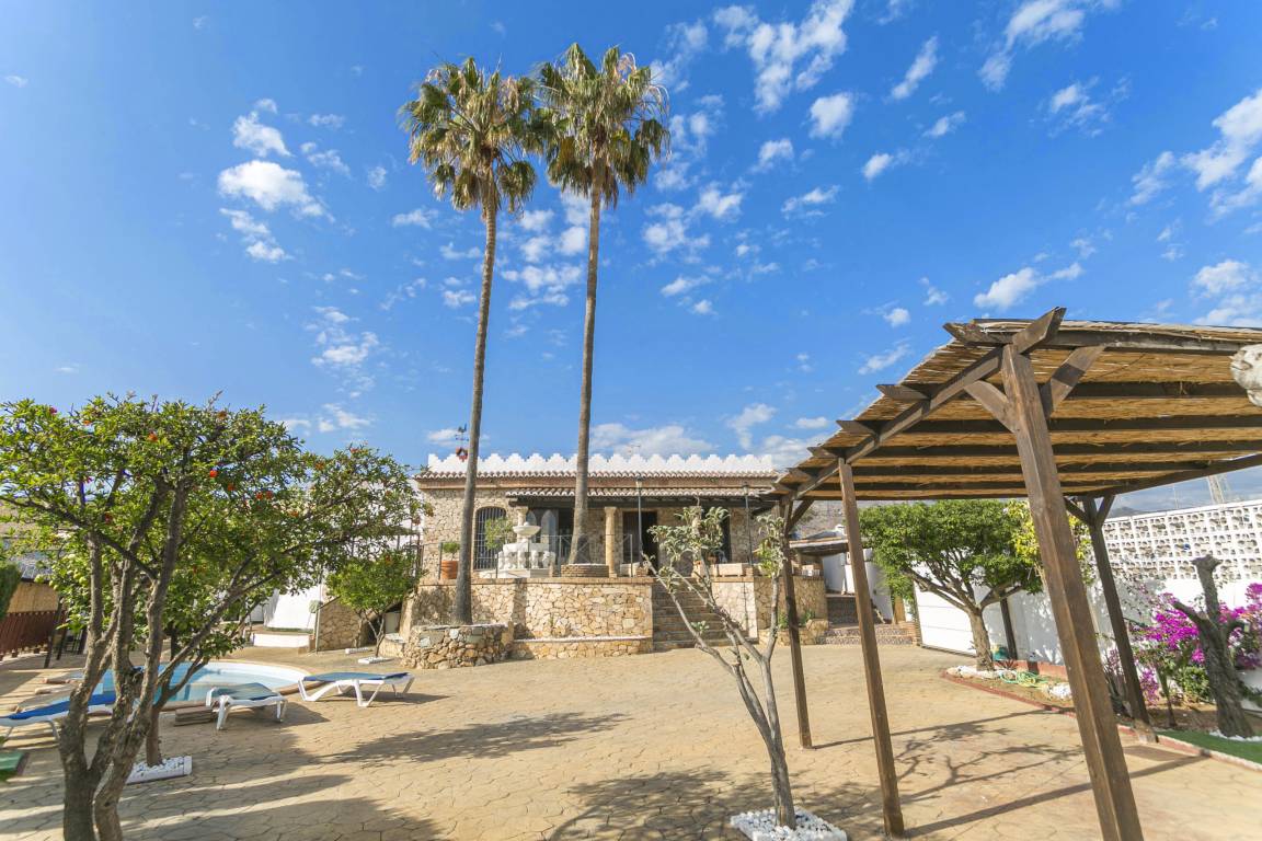 183 M² Villa ∙ 4 Bedrooms ∙ 8 Guests - Frigiliana