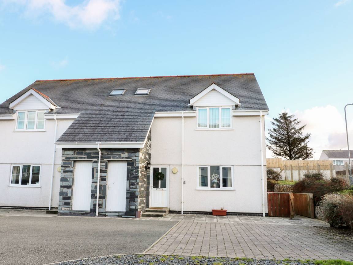 Cottage ∙ 2 Bedrooms ∙ 4 Guests - Rhosneigr