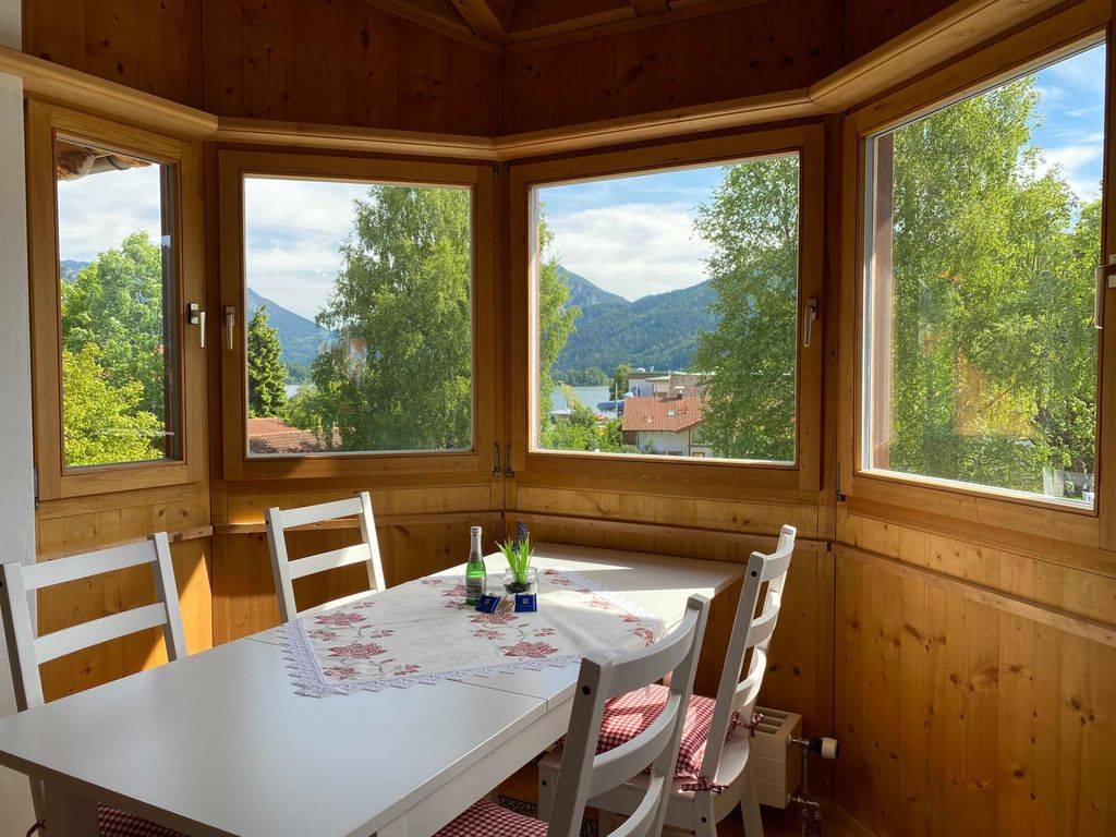 110 M² Ferienwohnung ∙ 1 Schlafzimmer ∙ 3 Gäste - Schliersee