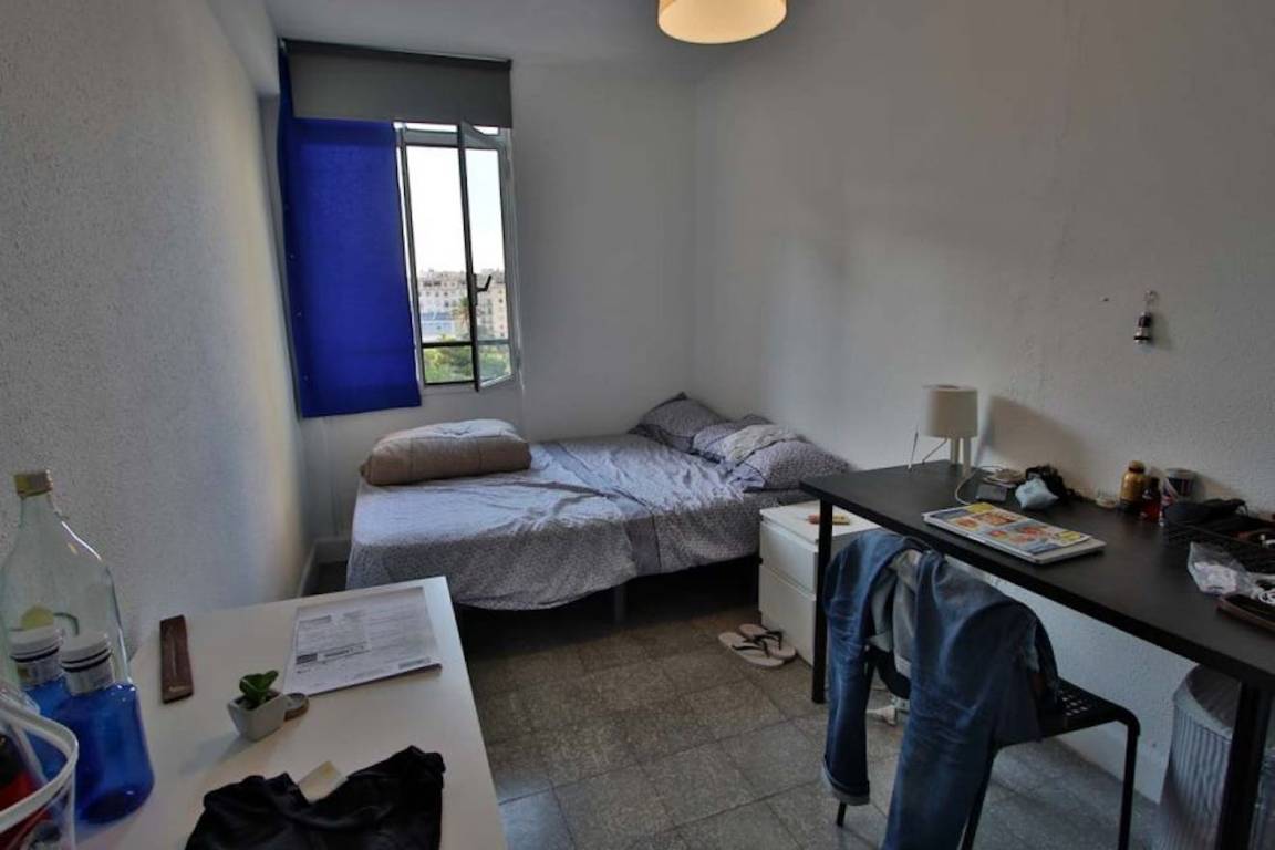 141 M² Habitación Privada ∙ 1 Habitación ∙ 1 Huésped - Valencia
