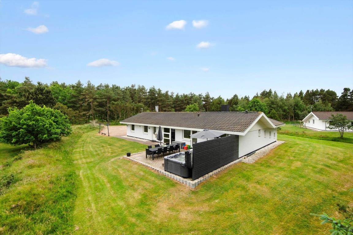 182 M² Ferienhaus ∙ 5 Schlafzimmer ∙ 10 Gäste - Blåvand