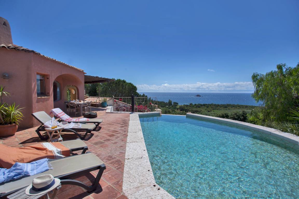 207 M² Villa Vacanza ∙ 5 Camere Da Letto ∙ 10 Ospiti - Sainte-Lucie-de-Porto-Vecchio