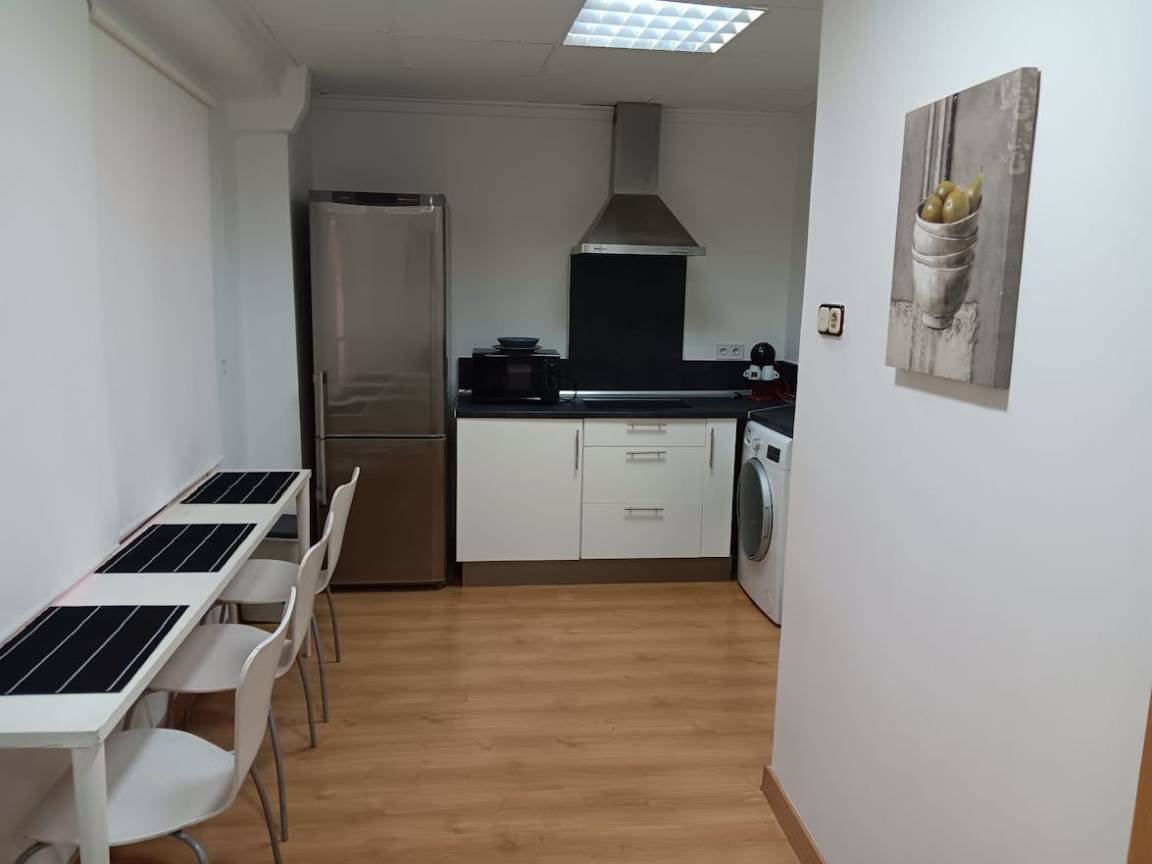 80 M² Apartamento ∙ 2 Habitaciones ∙ 4 Huéspedes - Mislata