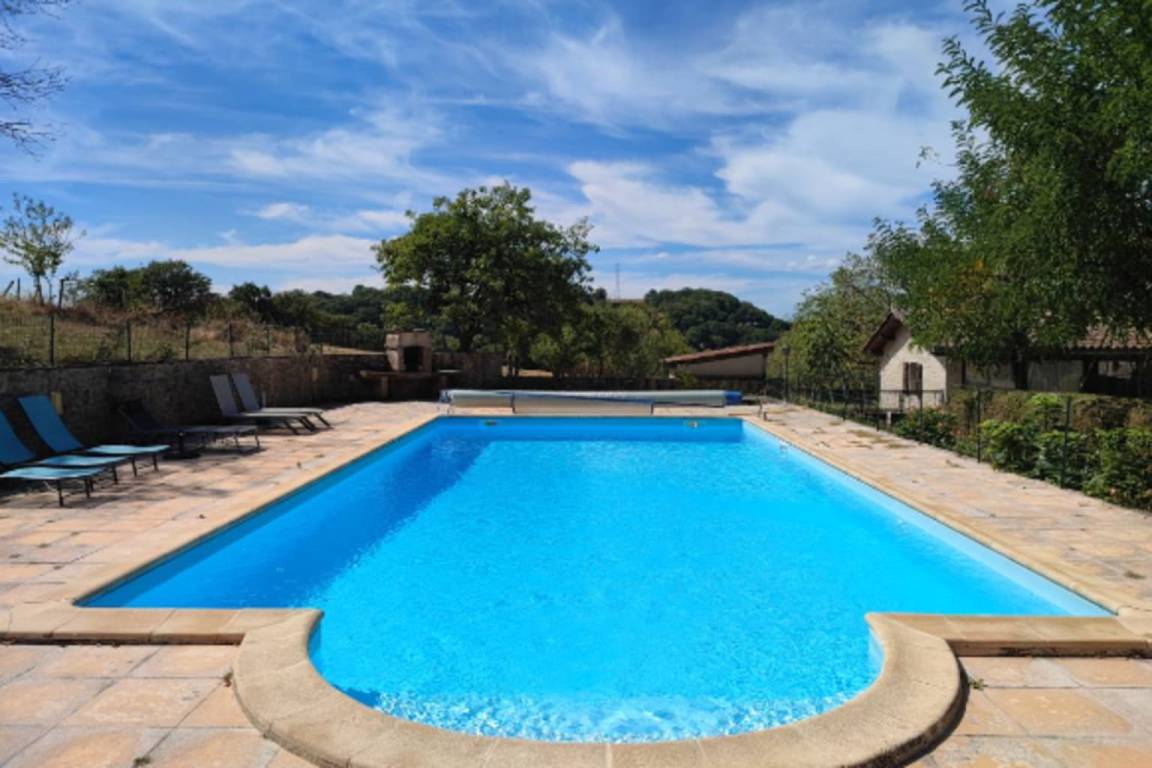 200 M² Gîte ∙ 4 Chambres ∙ 12 Personnes - Lot