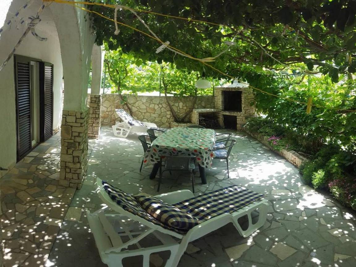 70 M² Apartamento ∙ 2 Quartos ∙ 5 Hóspedes - Vis