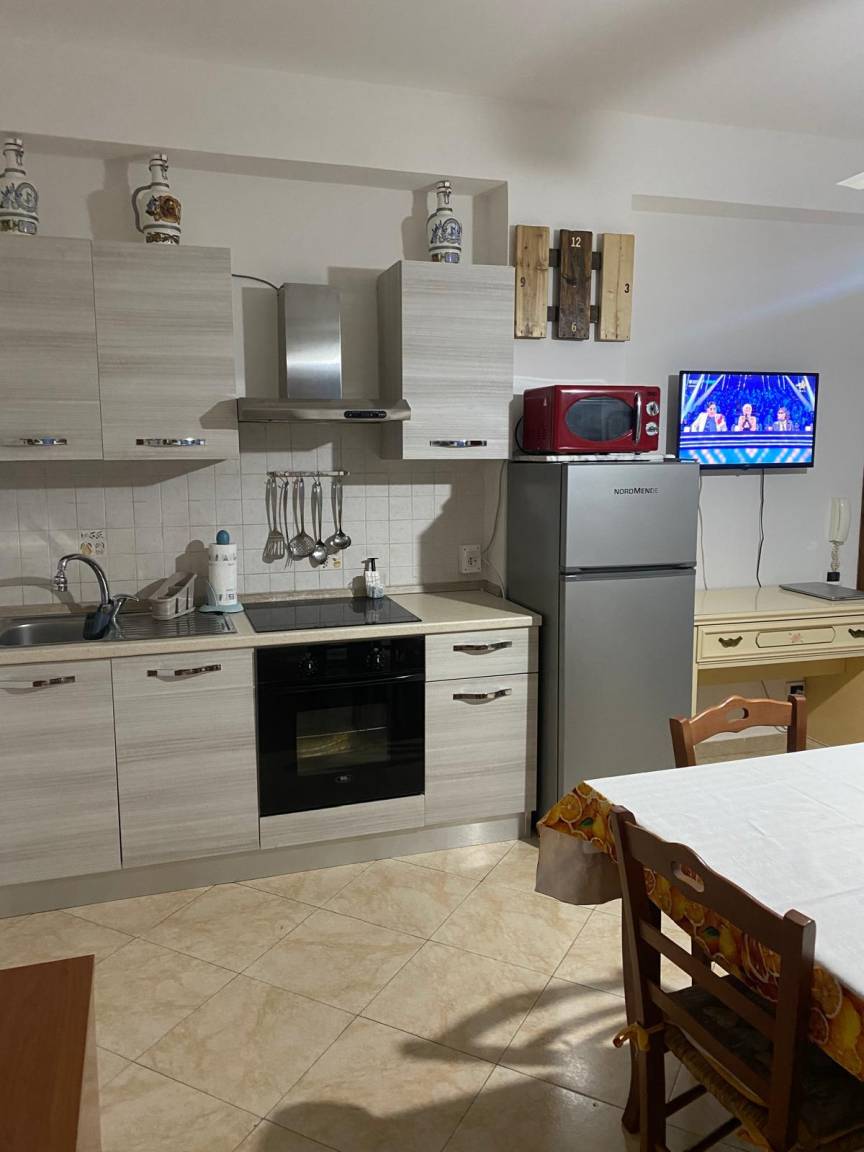 60 M² Appartamento Vacanza ∙ 1 Camera Da Letto ∙ 5 Ospiti - Capaci