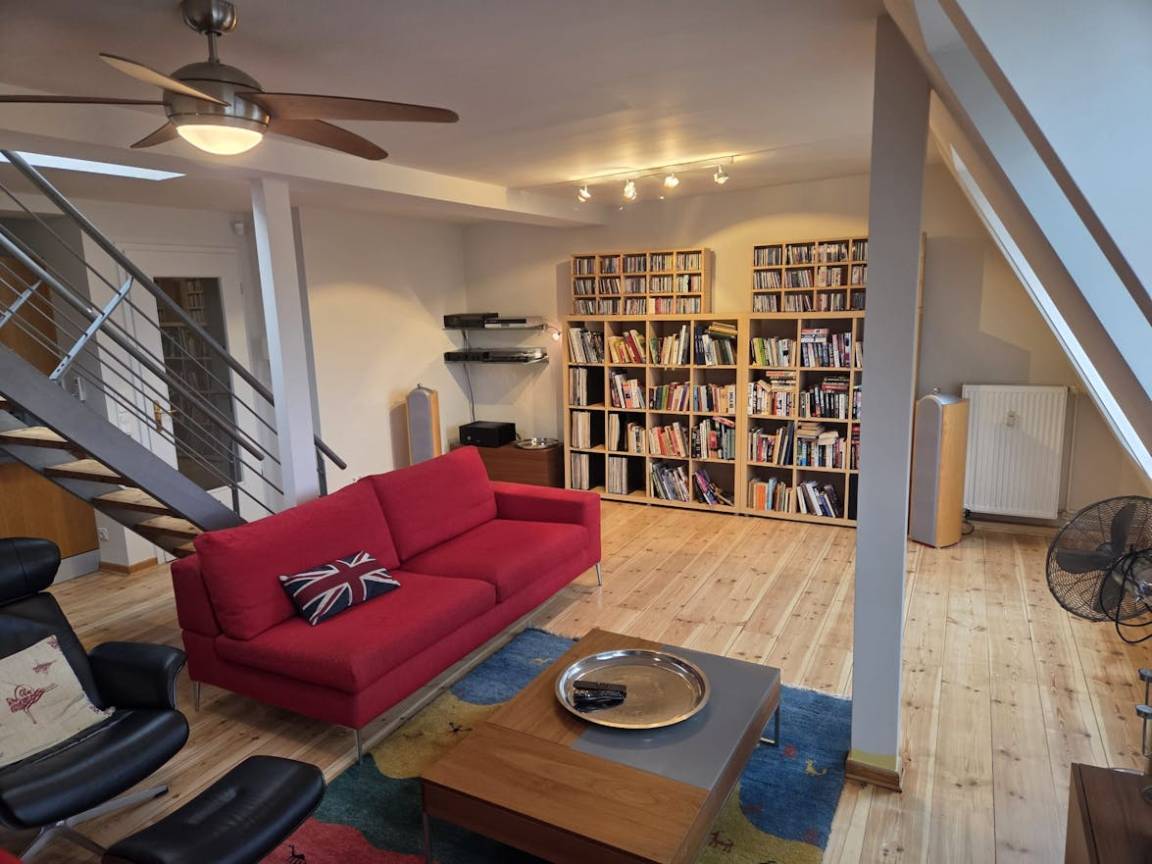 156 M² Huoneisto ∙ 3 Makuuhuonetta ∙ 4 Vierasta - Berlin