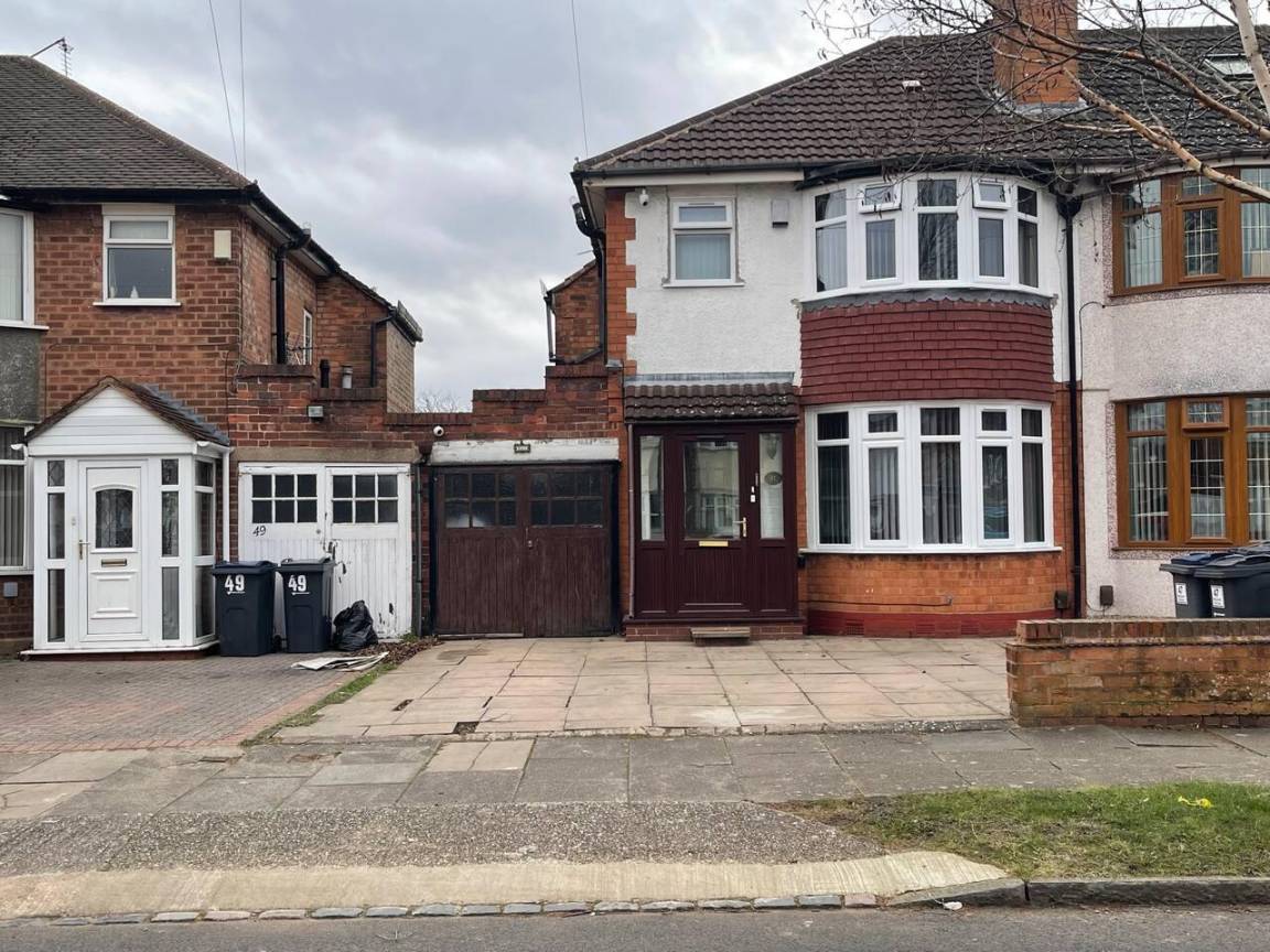 75 M² House ∙ 3 Bedrooms ∙ 5 Guests - Birmingham