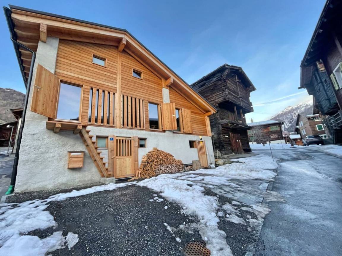 Chalet ∙ 4 Camere Da Letto ∙ 9 Ospiti - Bedretto