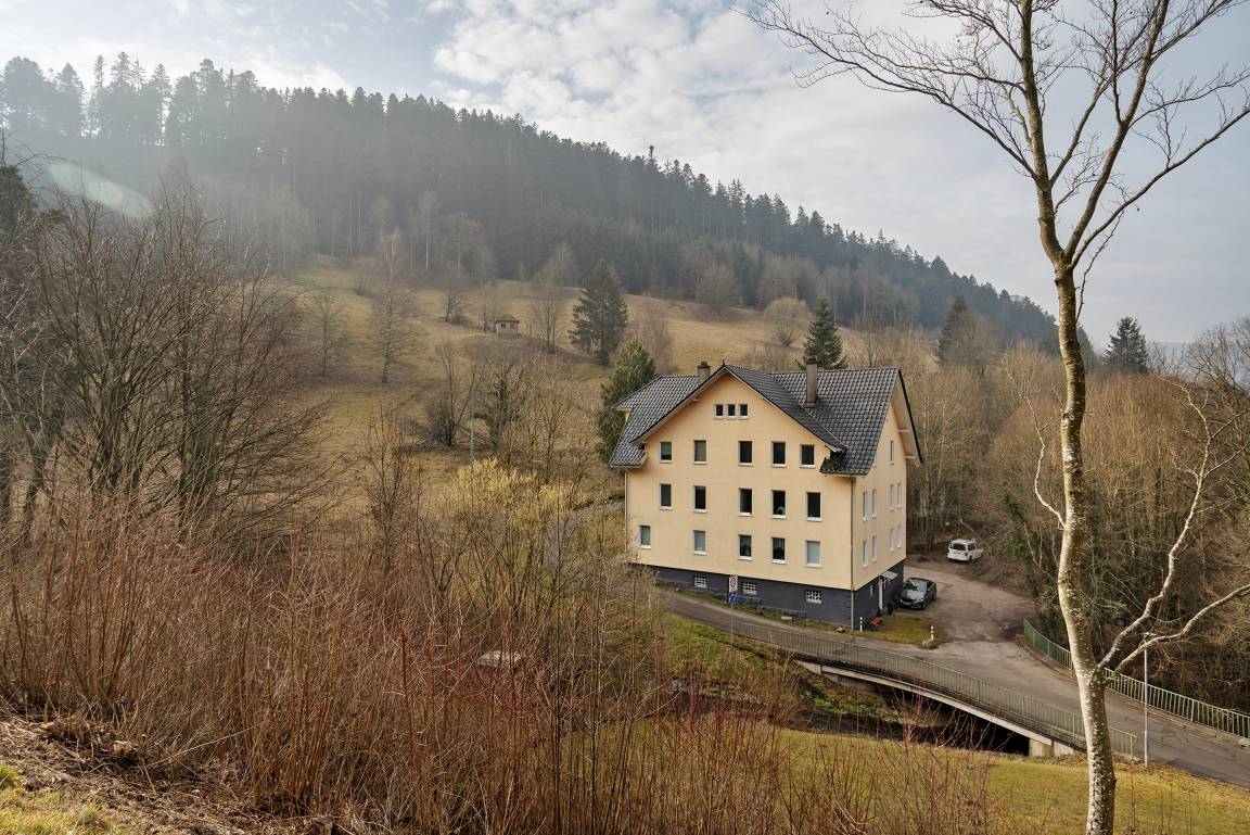 90 M² Ferienwohnung ∙ 2 Schlafzimmer ∙ 3 Gäste - Schiltach
