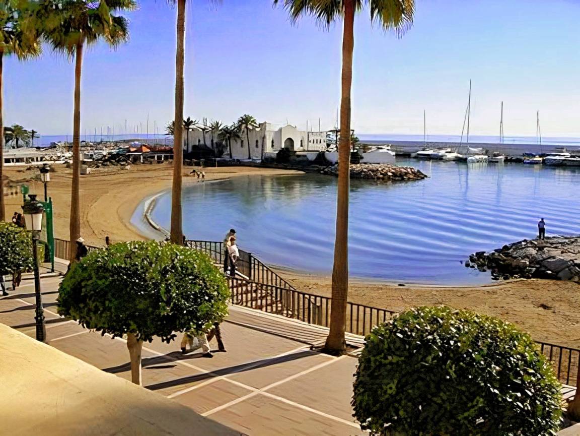 65 M² Apartamento ∙ 2 Habitaciones ∙ 3 Huéspedes - Marbella