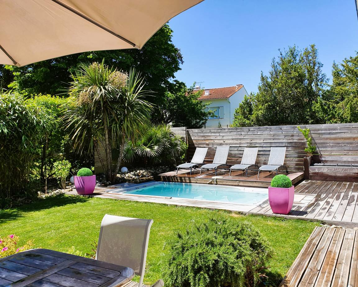 Maison De Vacances ∙ 4 Chambres ∙ 7 Personnes - Meschers-sur-Gironde