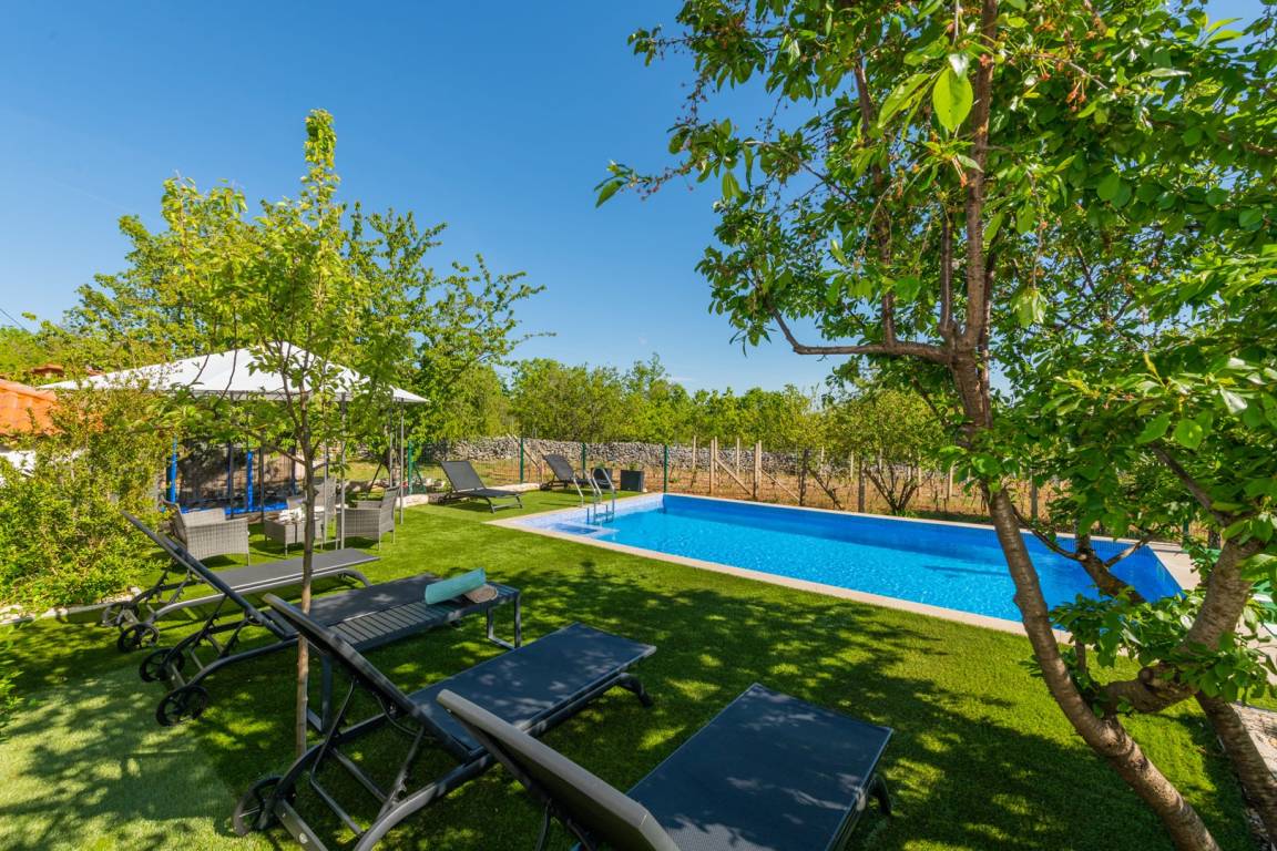 180 M² Villa ∙ 3 Schlafzimmer ∙ 6 Gäste - Imotski