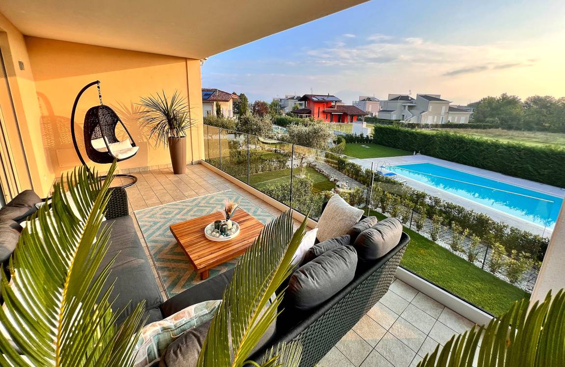 160 M² Villa ∙ 3 Bedrooms ∙ 8 Guests - Sirmione