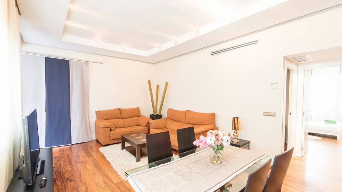 30 M² Apartamento ∙ 1 Habitación ∙ 2 Huéspedes - San Sebastián de los Reyes
