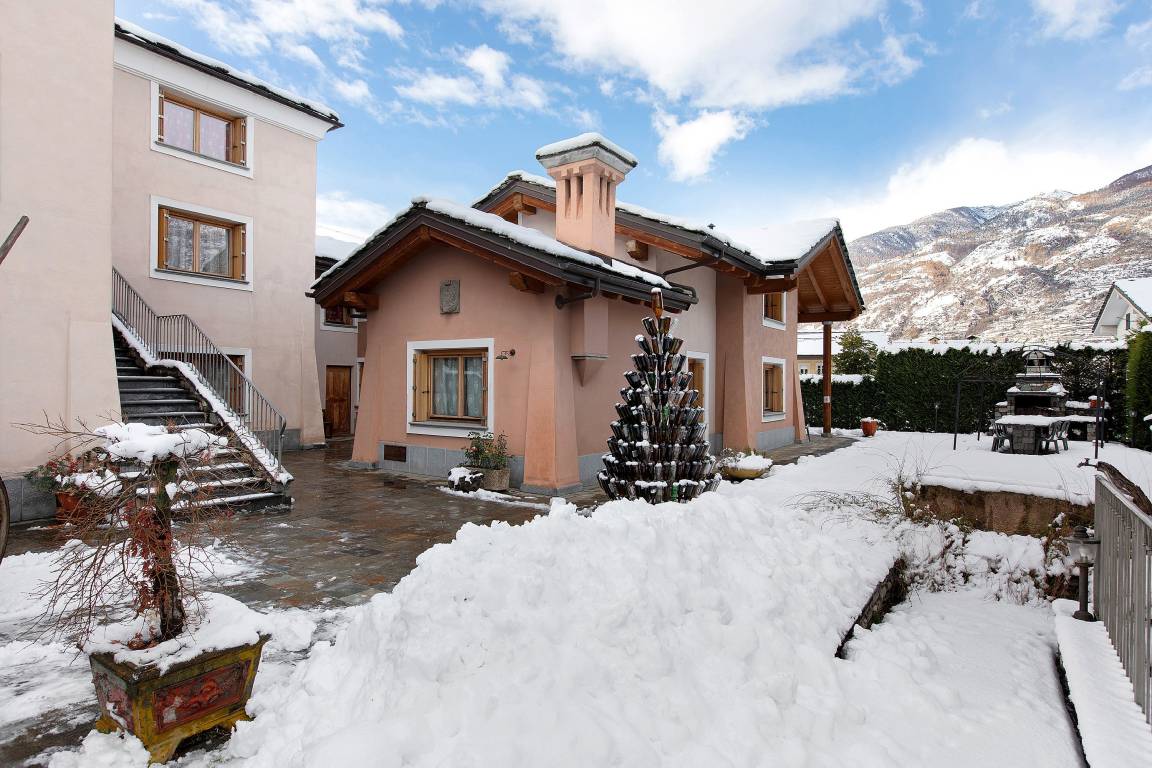55 M² Apartment ∙ 2 Bedrooms ∙ 5 Guests - Aosta