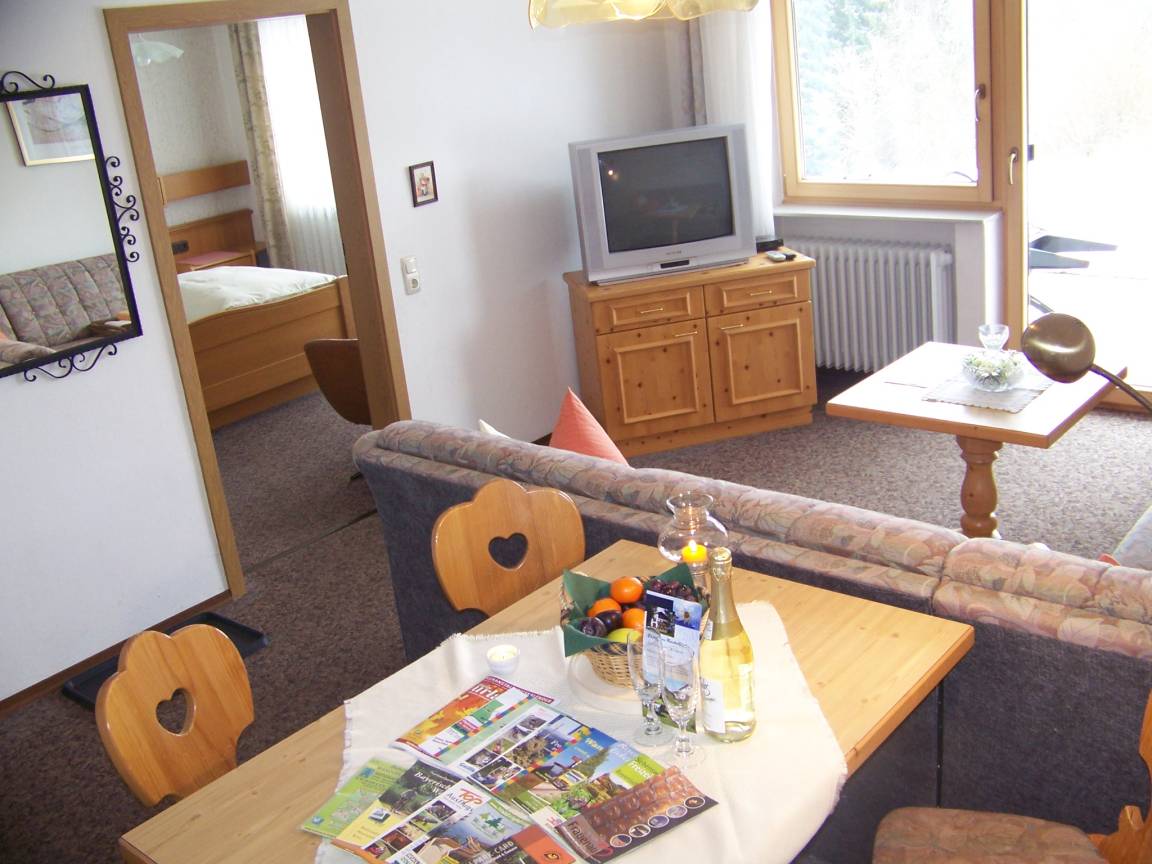 40 M² Ferienwohnung ∙ 1 Schlafzimmer ∙ 2 Gäste - Frauenau