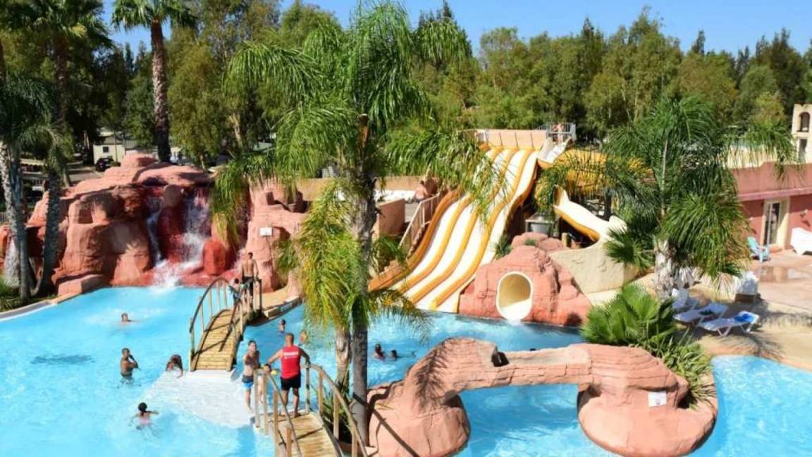 25 M² Camping ∙ 2 Chambres ∙ 4 Personnes - Carqueiranne