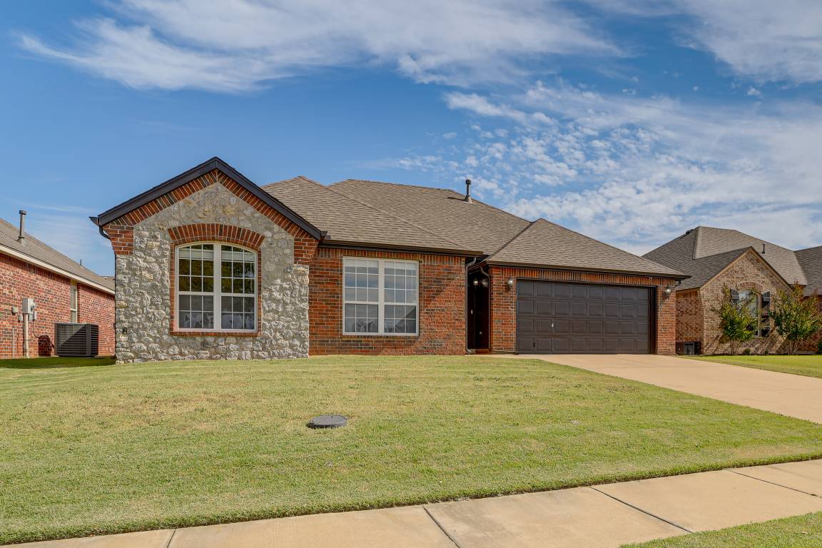 143 M² House ∙ 3 Bedrooms ∙ 8 Guests - Broken Arrow, OK