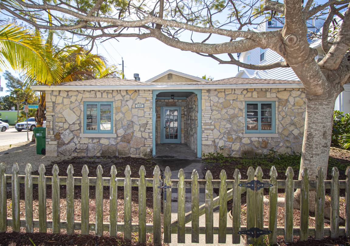 House ∙ 3 Bedrooms ∙ 6 Guests - Anna Maria, FL