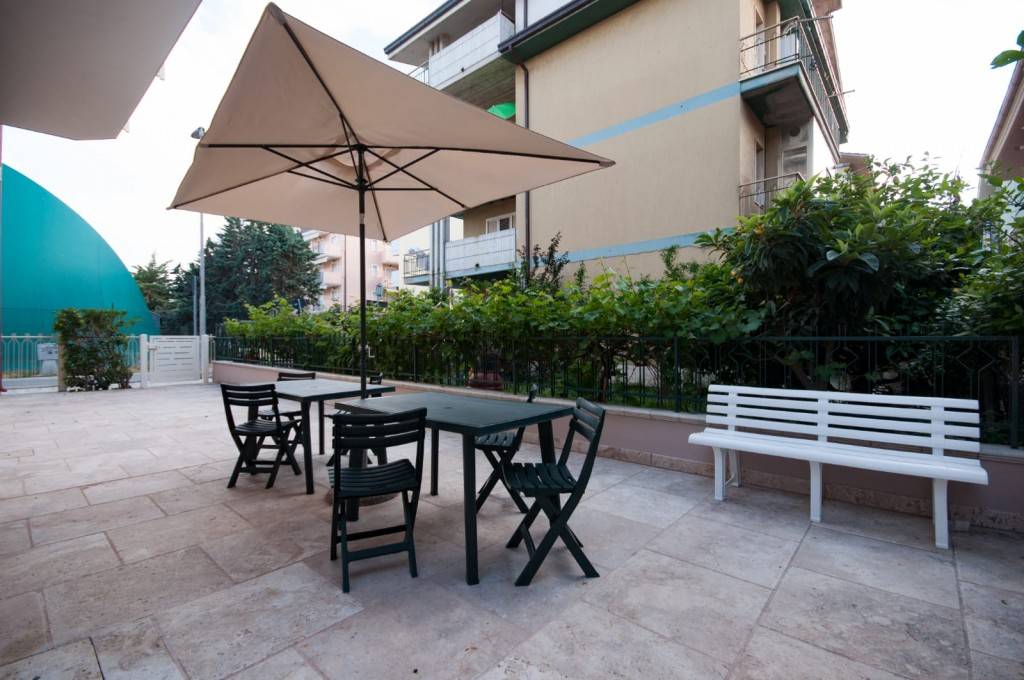 70 M² Appartement ∙ 2 Chambres ∙ 6 Personnes - Alba Adriatica