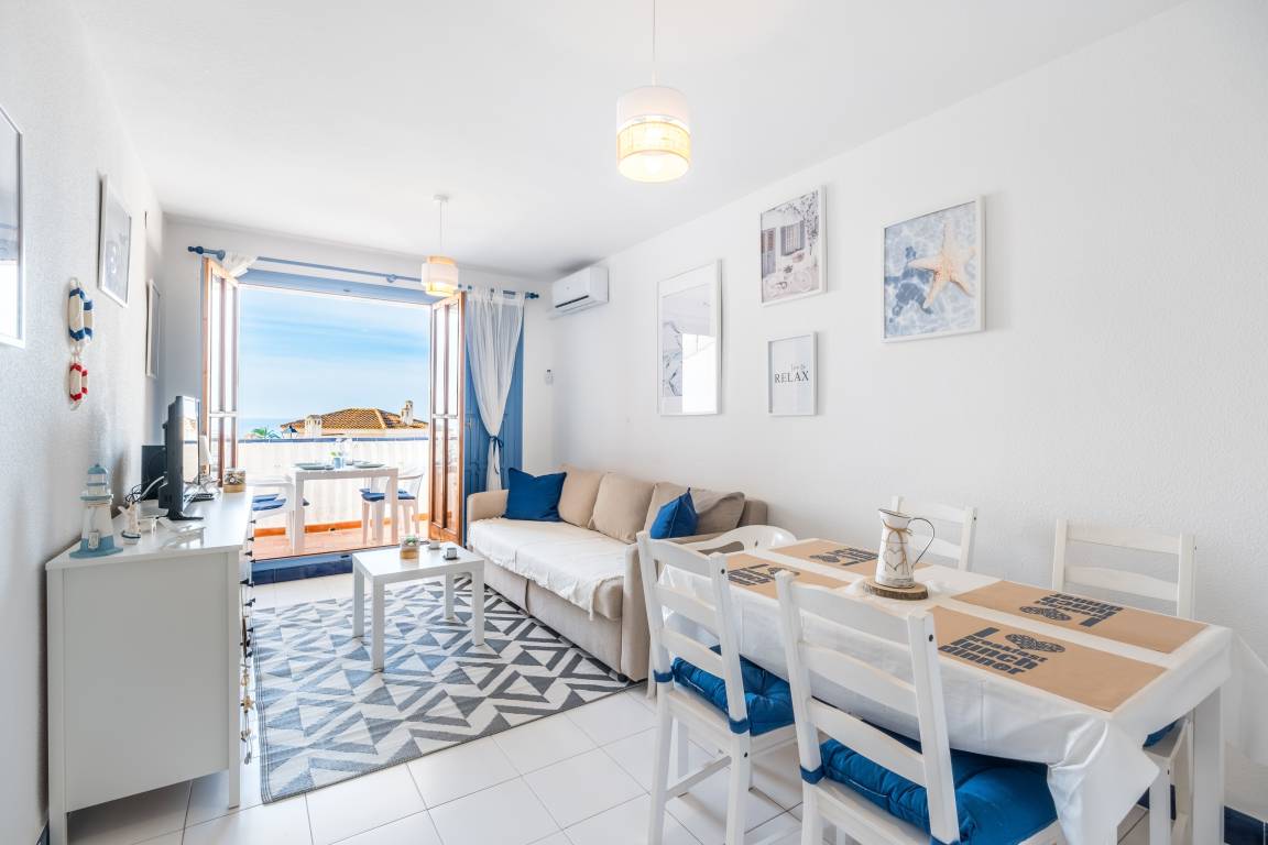 80 M² Apartamento ∙ 2 Habitaciones ∙ 5 Huéspedes - Santa Pola
