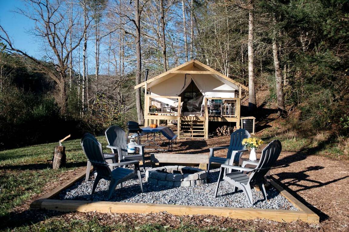 Camping ∙ 1 Chambre ∙ 4 Personnes - Blowing Rock, NC