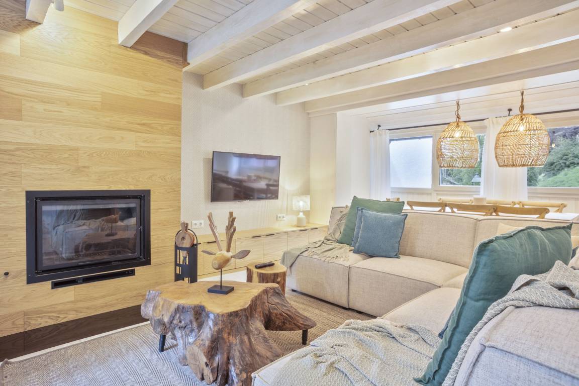 115 M² Ferienhaus ∙ 4 Schlafzimmer ∙ 8 Gäste - Salardú