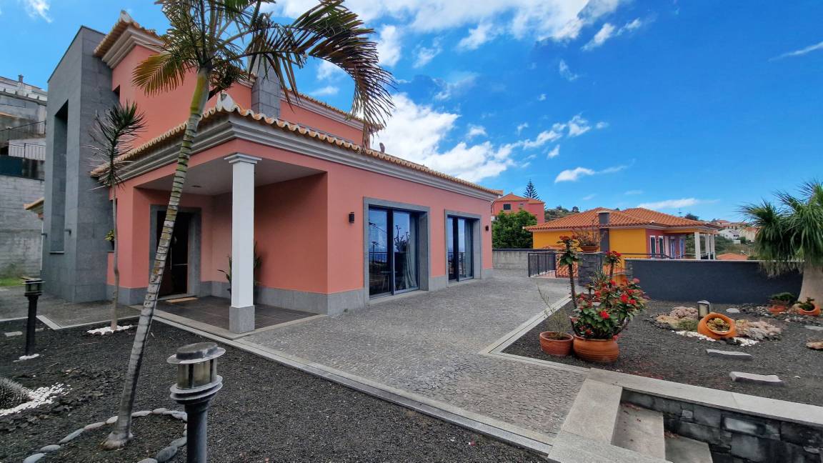 211 M² House ∙ 2 Bedrooms ∙ 4 Guests - Funchal