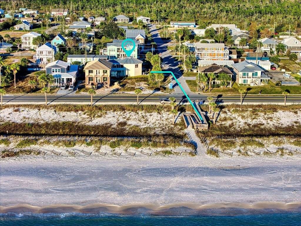 House ∙ 3 Bedrooms ∙ 10 Guests - Mexico Beach, FL