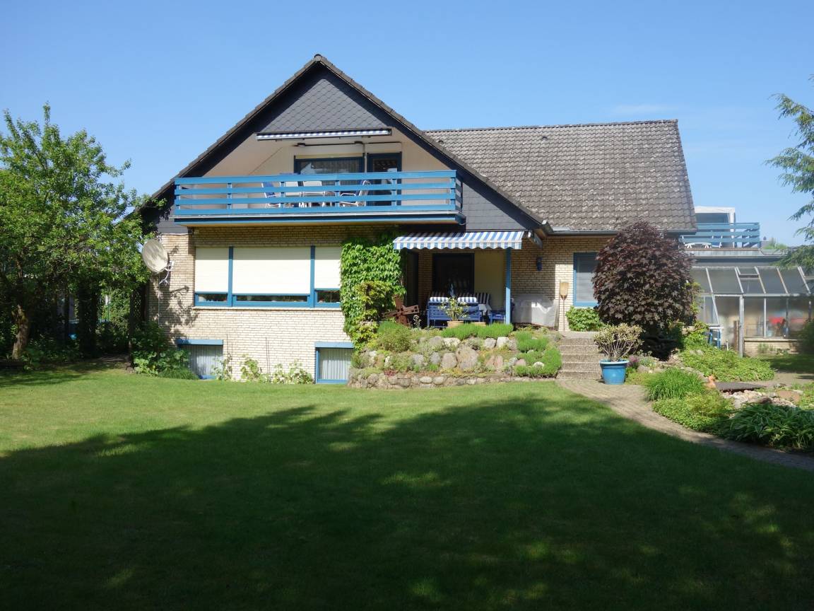 140 M² Ferienwohnung ∙ 3 Schlafzimmer ∙ 7 Gäste - Reppenstedt