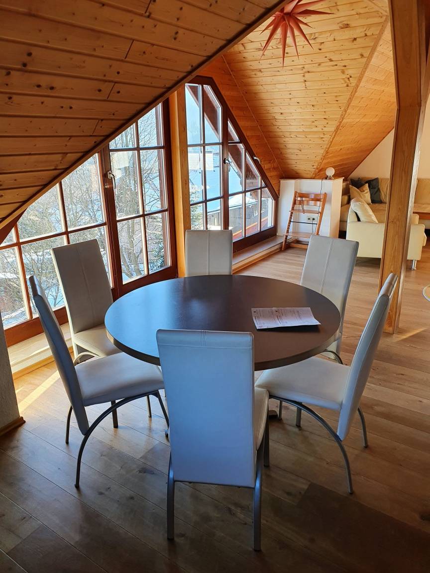 76 M² Ferienwohnung ∙ 3 Schlafzimmer ∙ 6 Gäste - Oberwiesenthal