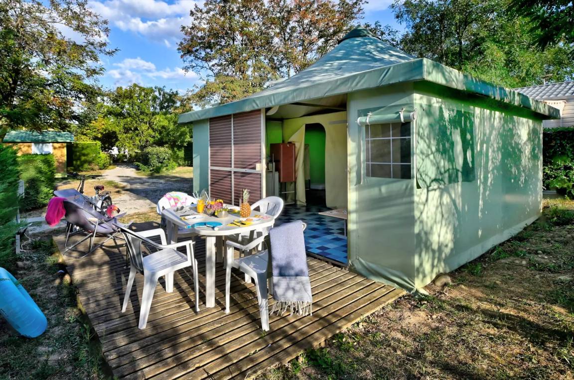 25 M² Camper/roulotte ∙ 2 Camere Da Letto ∙ 6 Ospiti - Drôme