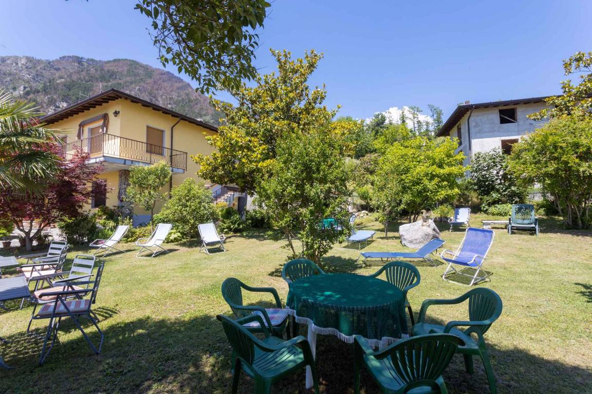 100 M² Apartment ∙ 2 Bedrooms ∙ 5 Guests - Limone Sul Garda
