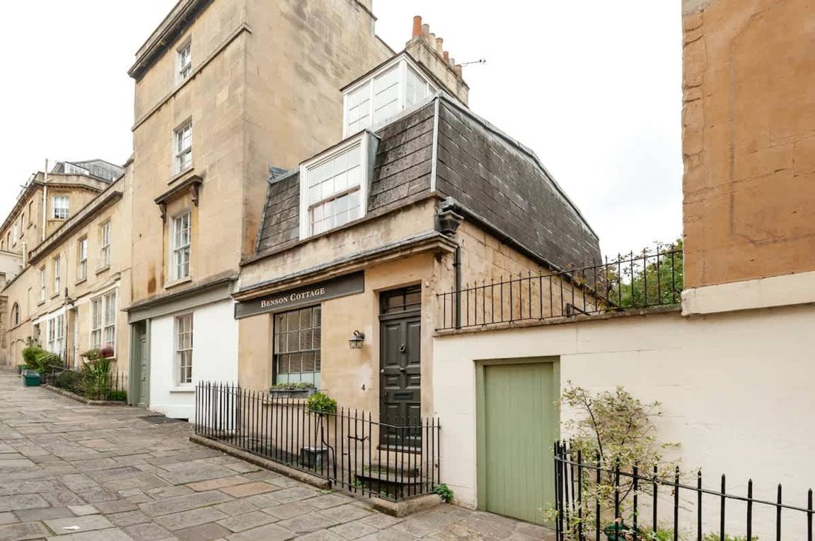 House ∙ 3 Bedrooms ∙ 8 Guests - Bath