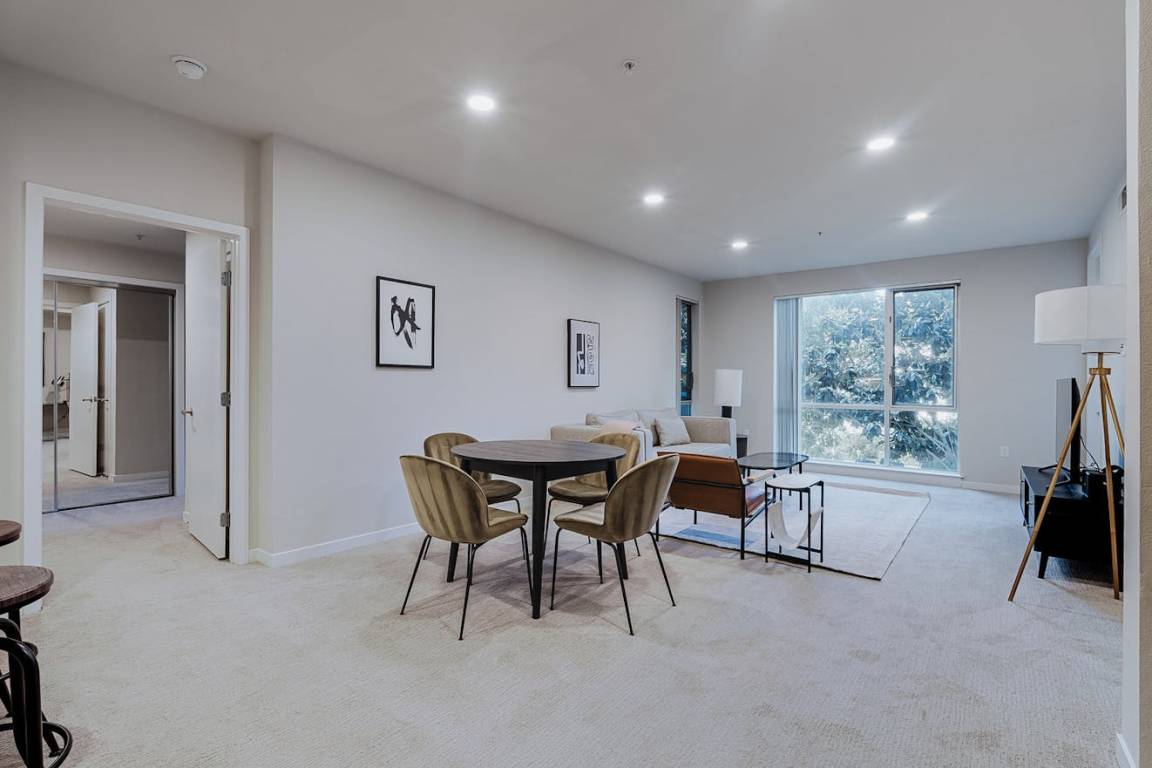 118 M² Ferienwohnung ∙ 2 Schlafzimmer ∙ 4 Gäste - Milpitas, CA