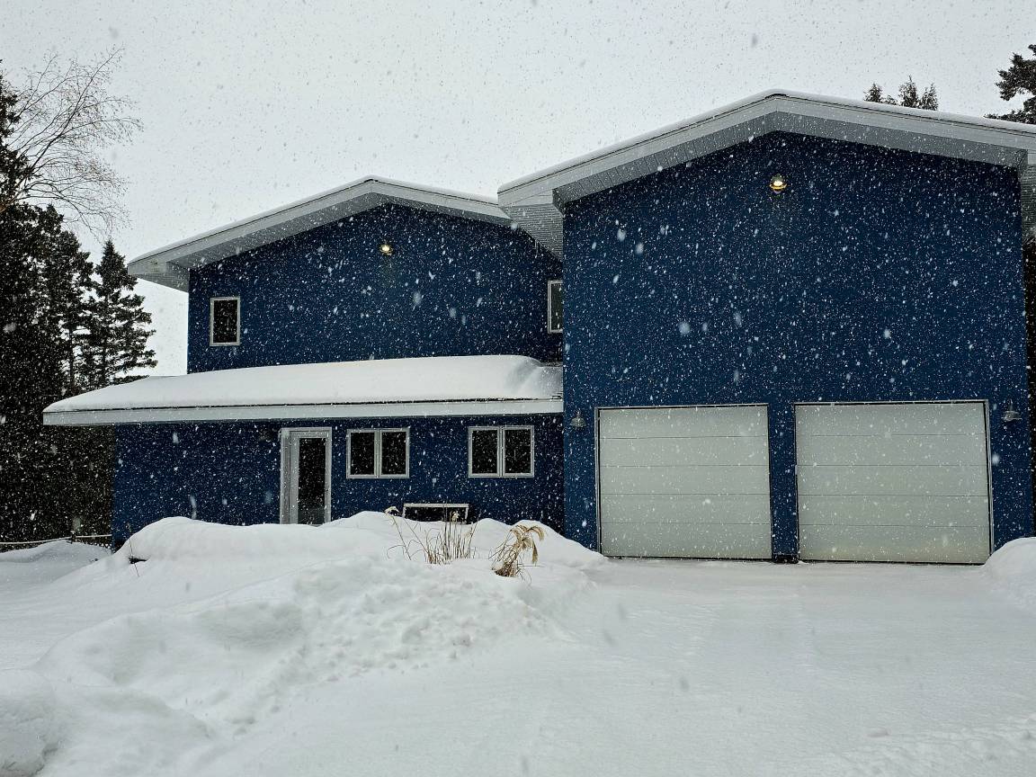 242 M² House ∙ 4 Bedrooms ∙ 18 Guests - St. Ignace, MI