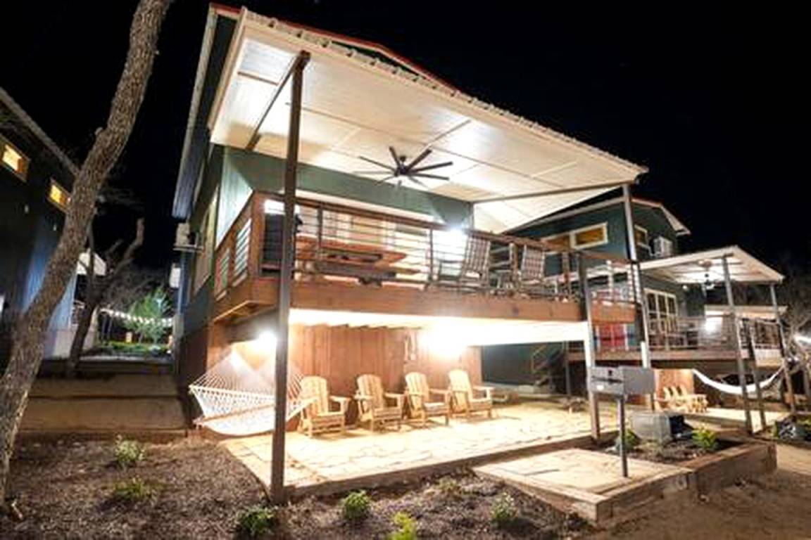 House ∙ 3 Bedrooms ∙ 8 Guests - Runaway Bay, TX