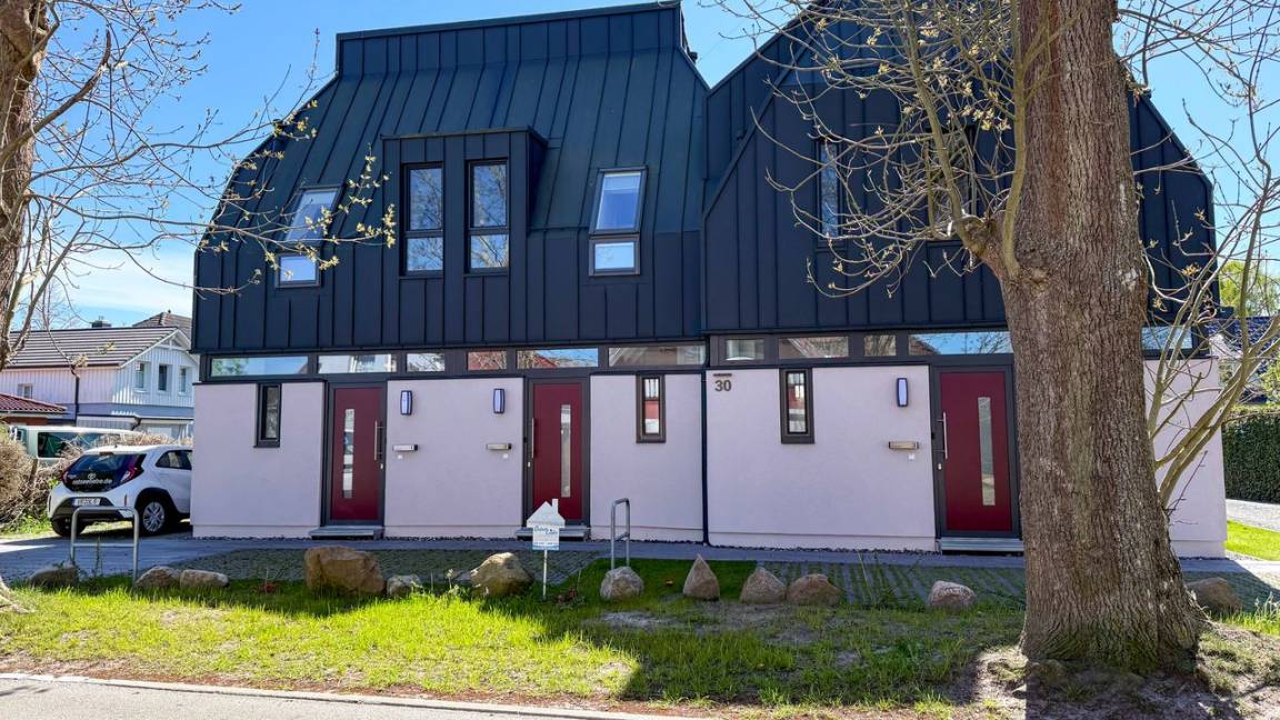 60 M² Ferienhaus ∙ 2 Schlafzimmer ∙ 3 Gäste - Zingst