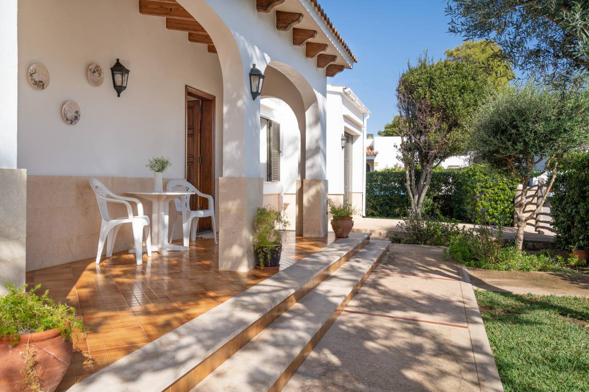 113 M² Chalet ∙ 3 Habitaciones ∙ 4 Huéspedes - Menorca