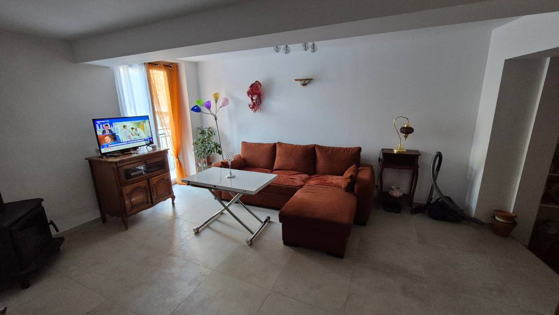 95 M² House ∙ 3 Bedrooms ∙ 6 Guests - Pézenas