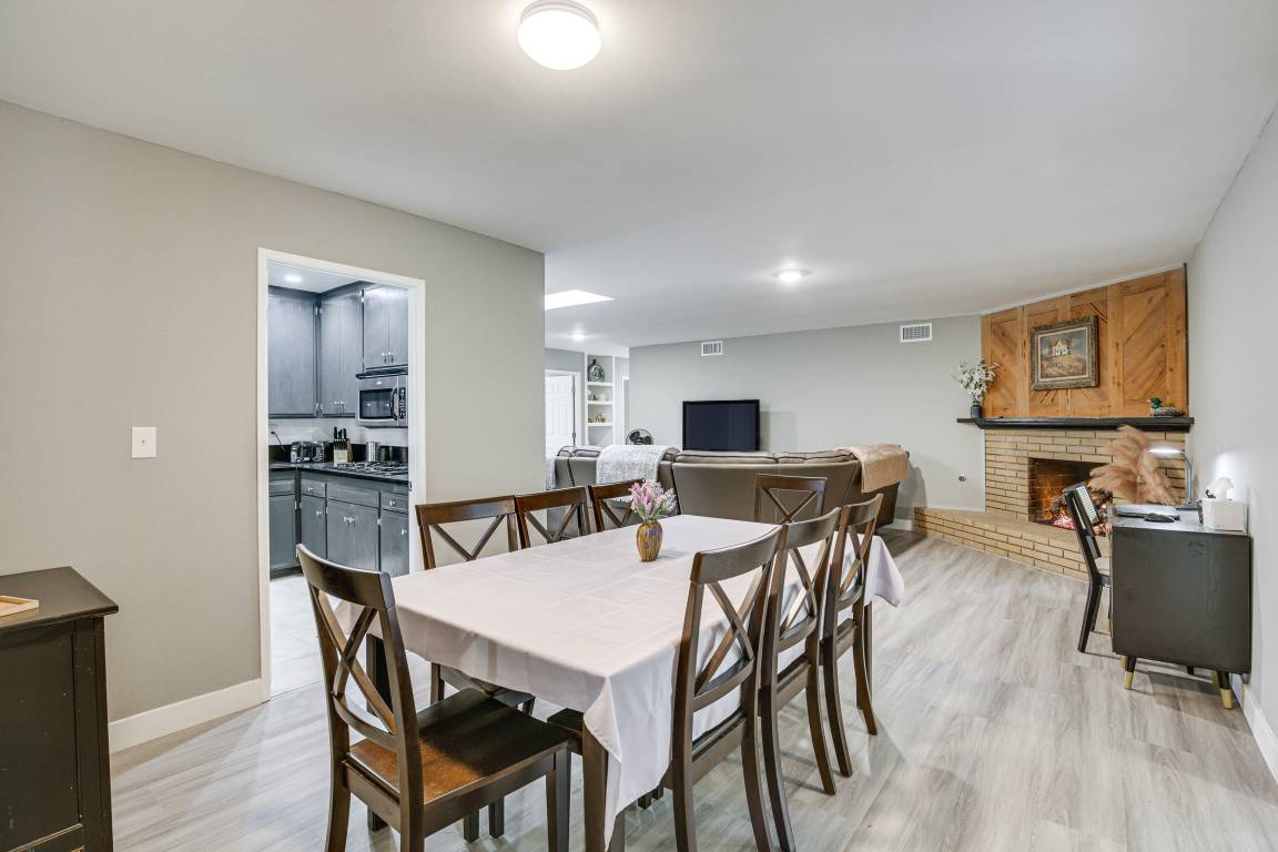 185 M² House ∙ 5 Bedrooms ∙ 14 Guests - Spring Valley, CA