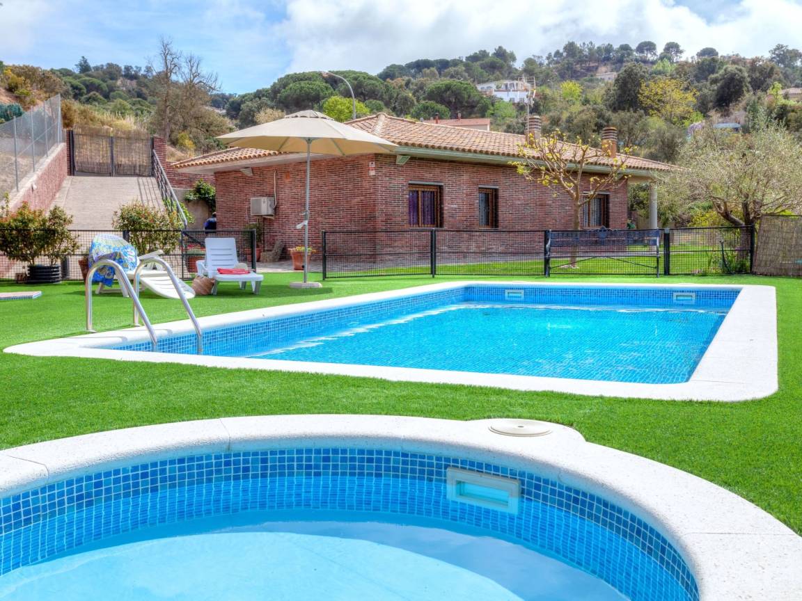 110 M² House ∙ 3 Bedrooms ∙ 7 Guests - Lloret de Mar